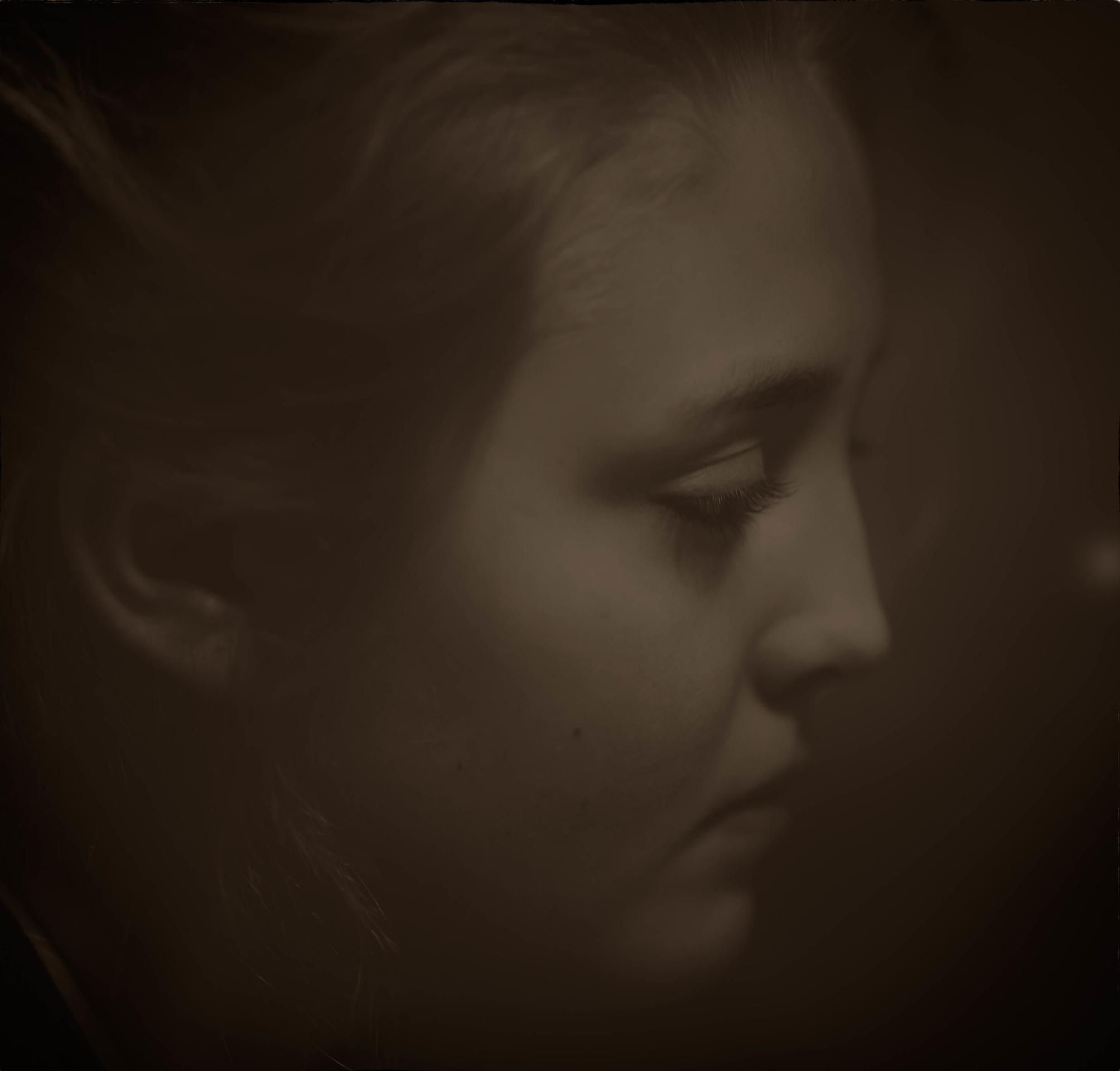 LOW LIGHT PORTRAIT - Fotosidan