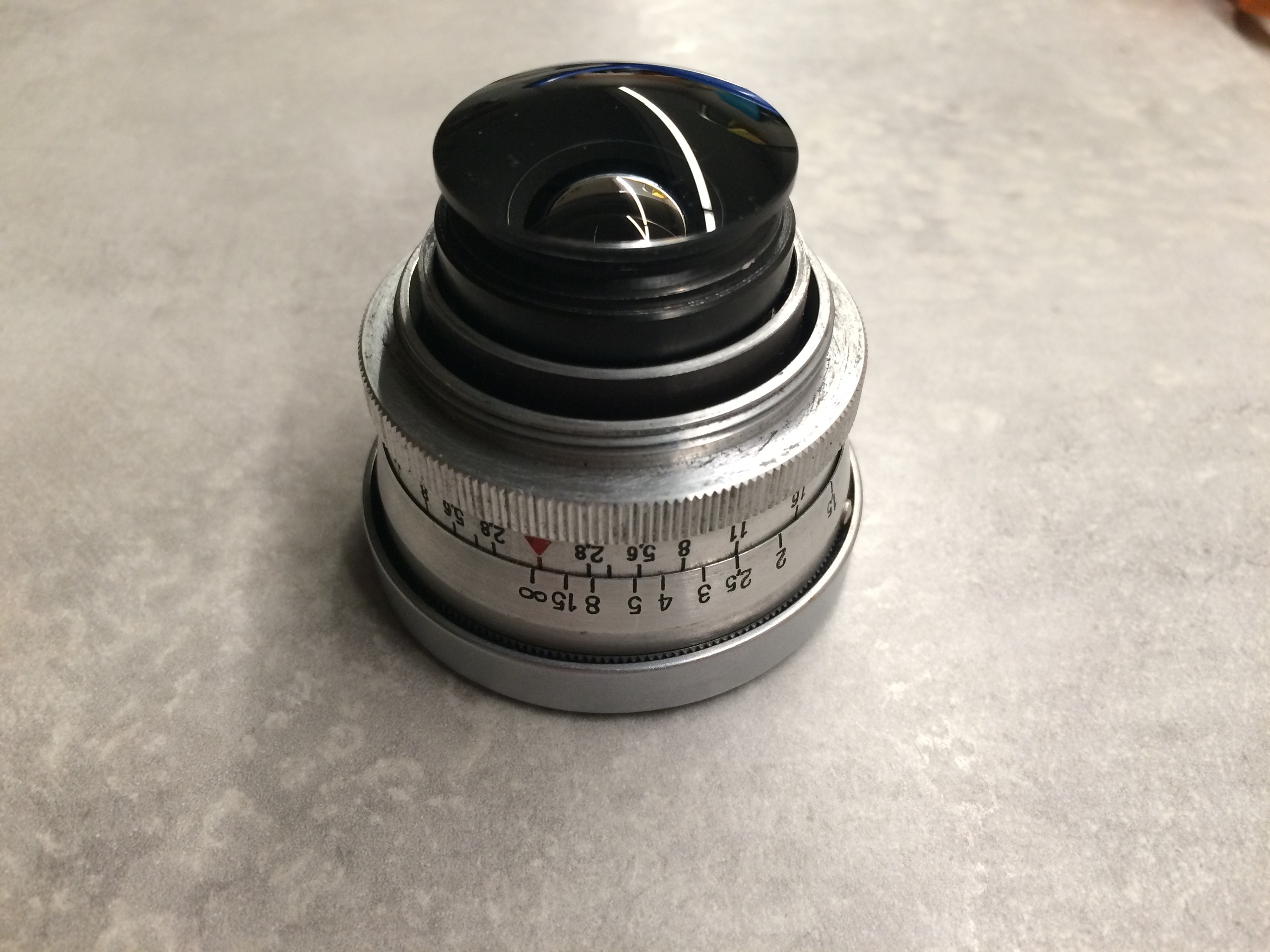 Straight 6439 // Tankar på morgonkulan och med ett äldre objektiv på ...