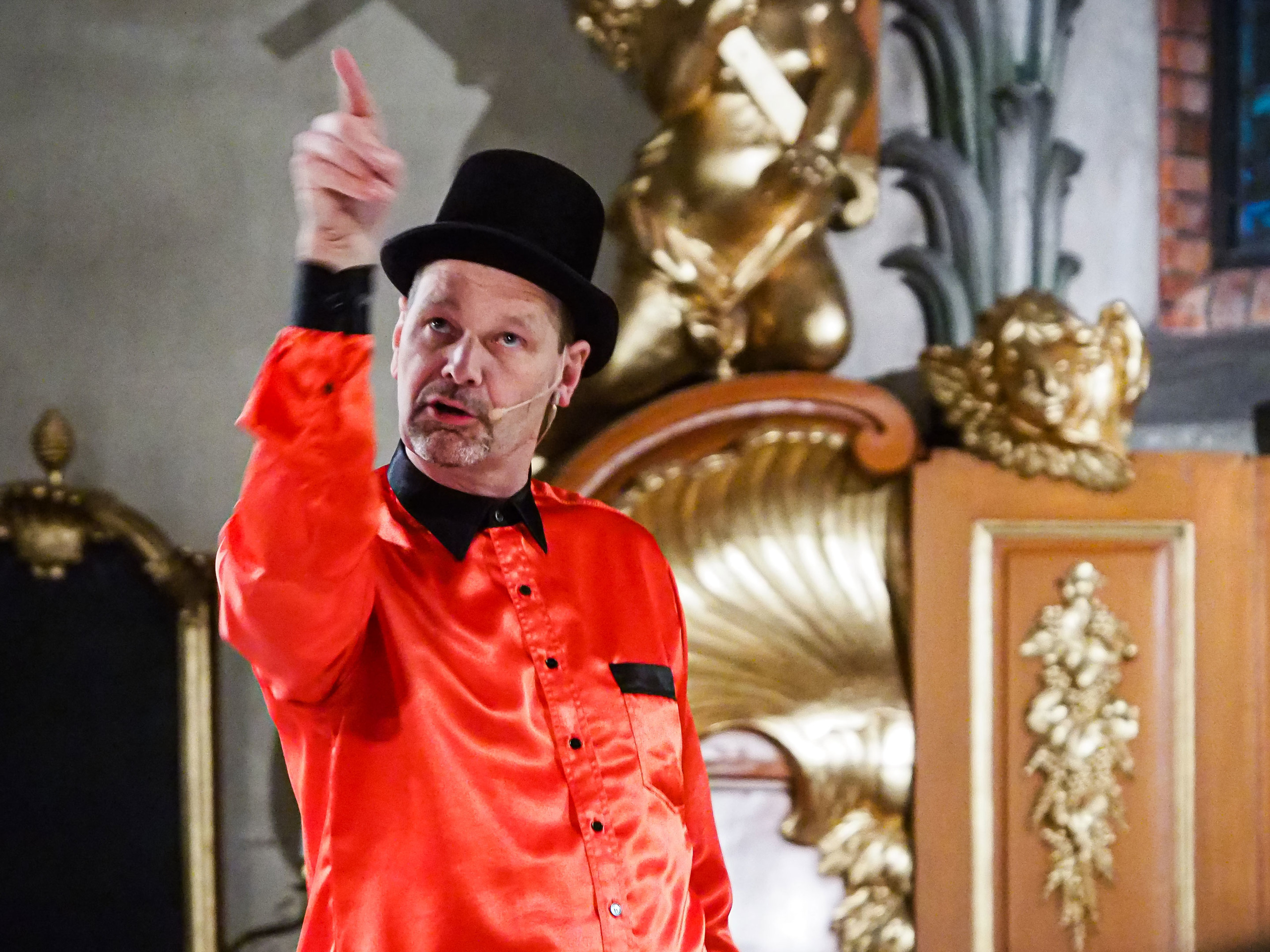 Trolleri i kyrkan! - Fotosidan