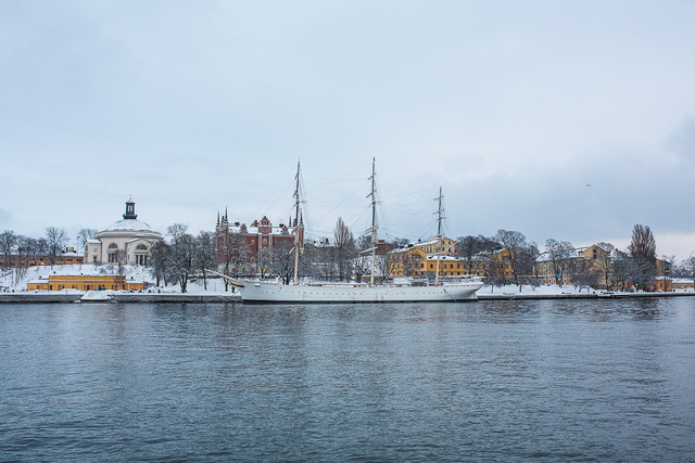 Vid Skeppsbron med kameran - Fotosidan